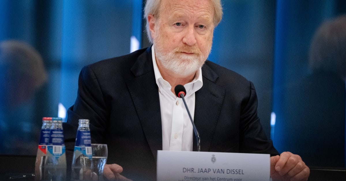 Twee mannen vast voor opruiing en bedreigen van Jaap van Dissel en Hugo ...
