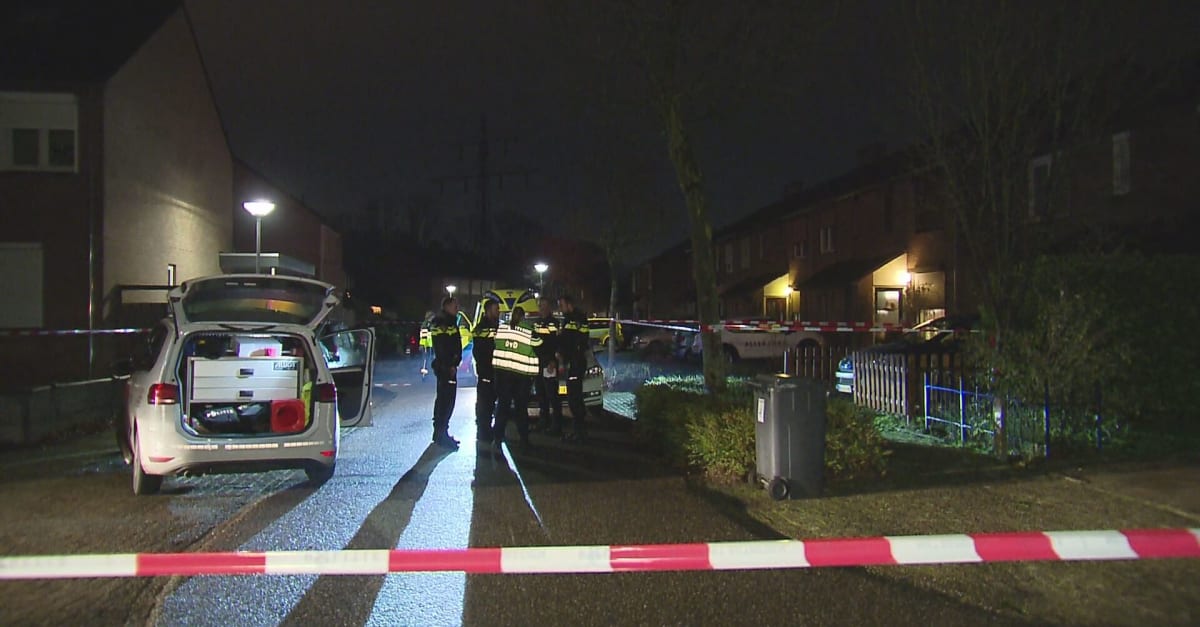 Vrouw (26) dood na steekpartij in Venlo: 'Hoorde eerst schreeuwen en getoeter van een auto ...