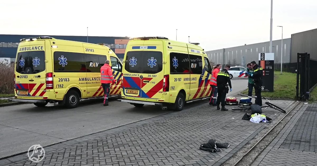 Fietser ernstig gewond na aanrijding met vrachtwagen in Tilburg | Hart van Nederland
