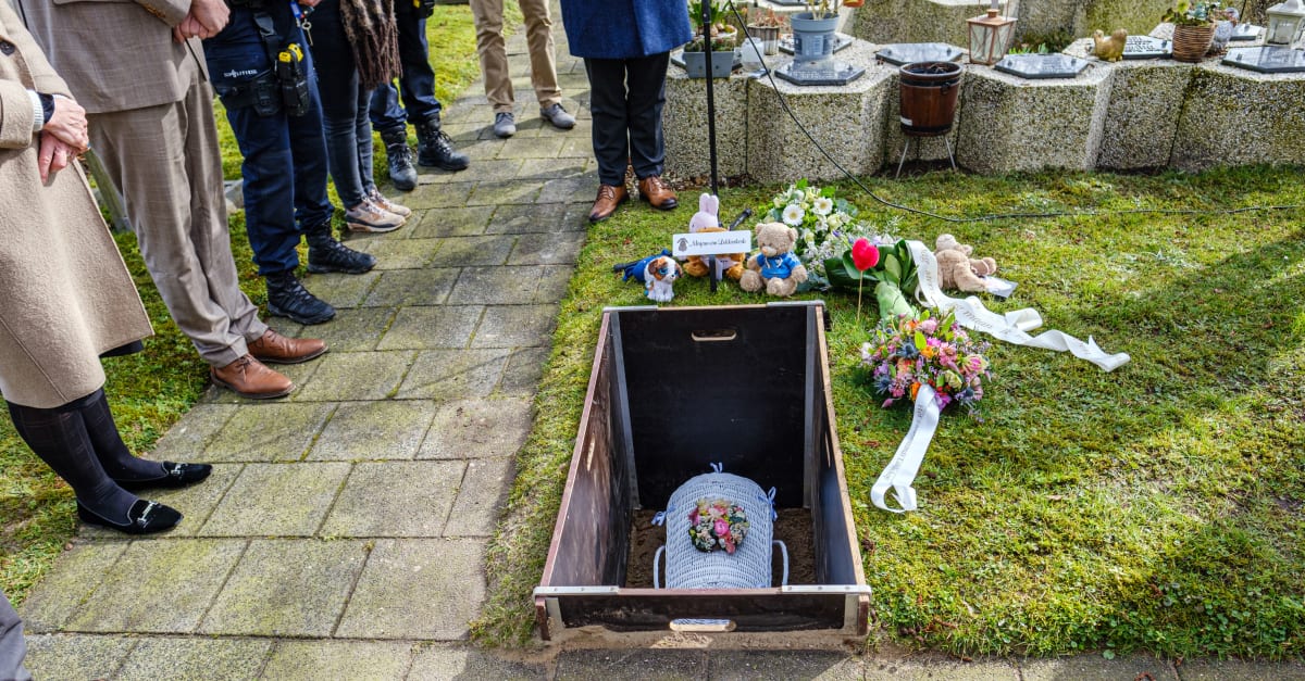 Namen mogelijke ouders genoemd in tips overleden baby in de Lek | Hart ...