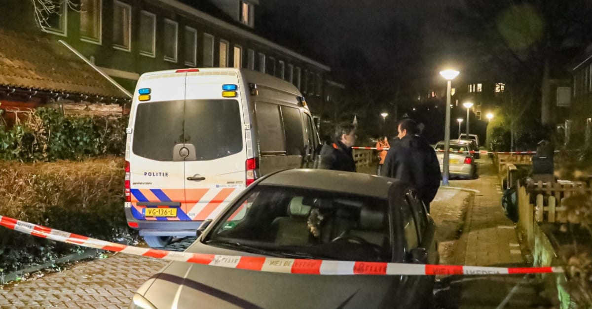 Dode gevonden in woning Amsterdam, mogelijk misdrijf | Hart van Nederland