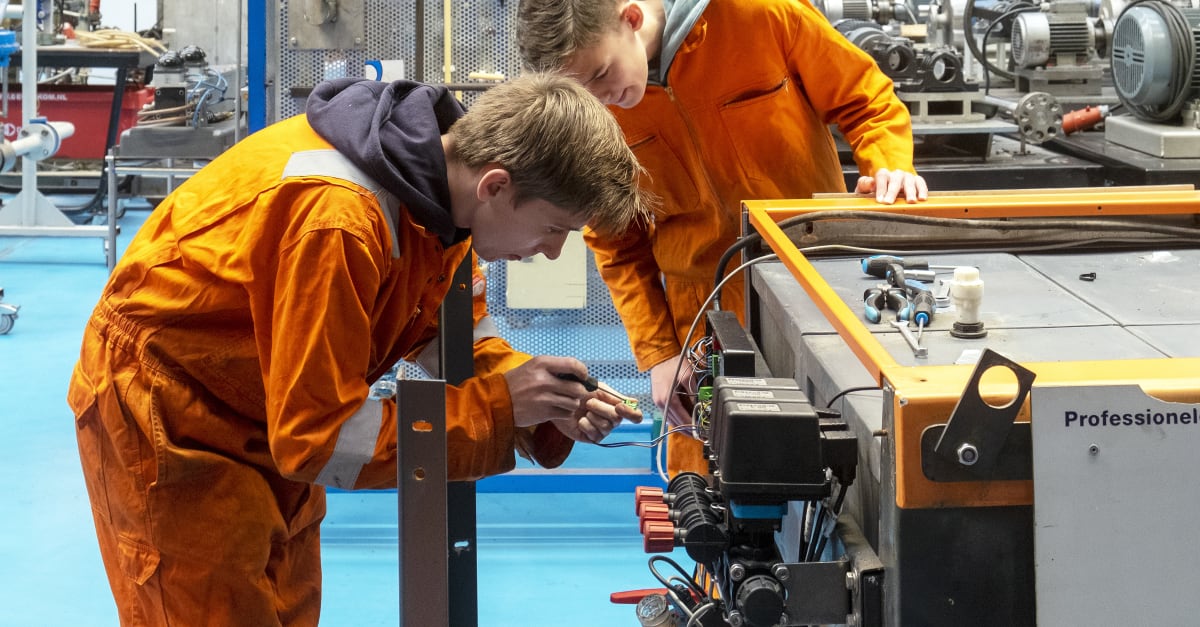 'Mbo'ers verdienen meer loon dan menig hbo'er' | Hart van Nederland