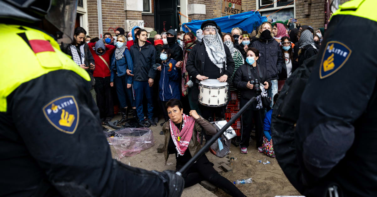 Was optreden van politie bij UvA-protest te ingrijpend? 'Dit is geen ...