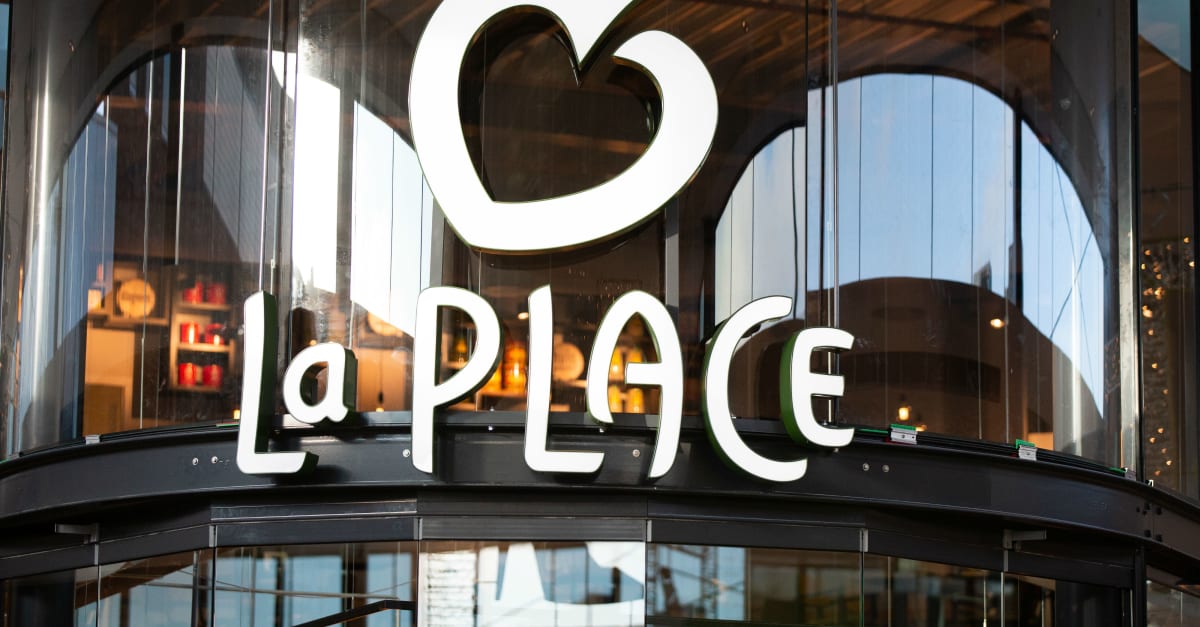 La Place sluit kwart filialen door coronacrisis | Hart van Nederland