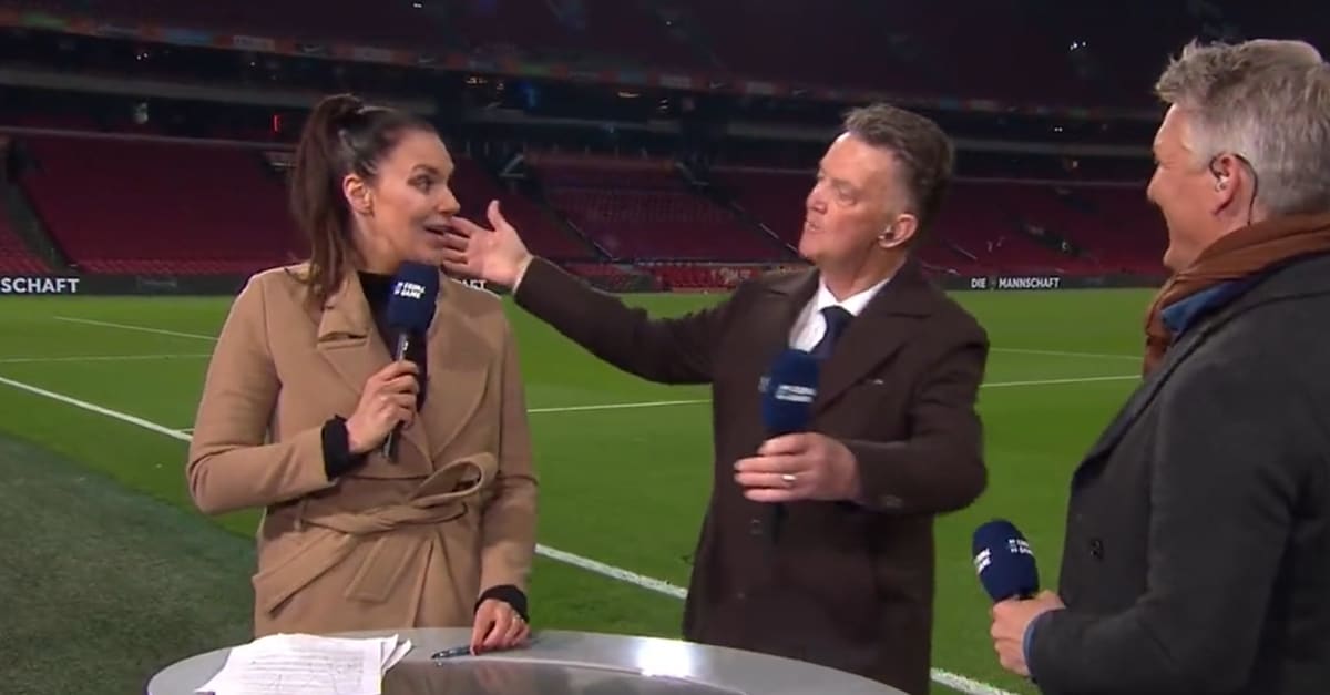 Ongemakkelijk moment: Duitse presentatrice weigert knuffel van Louis ...