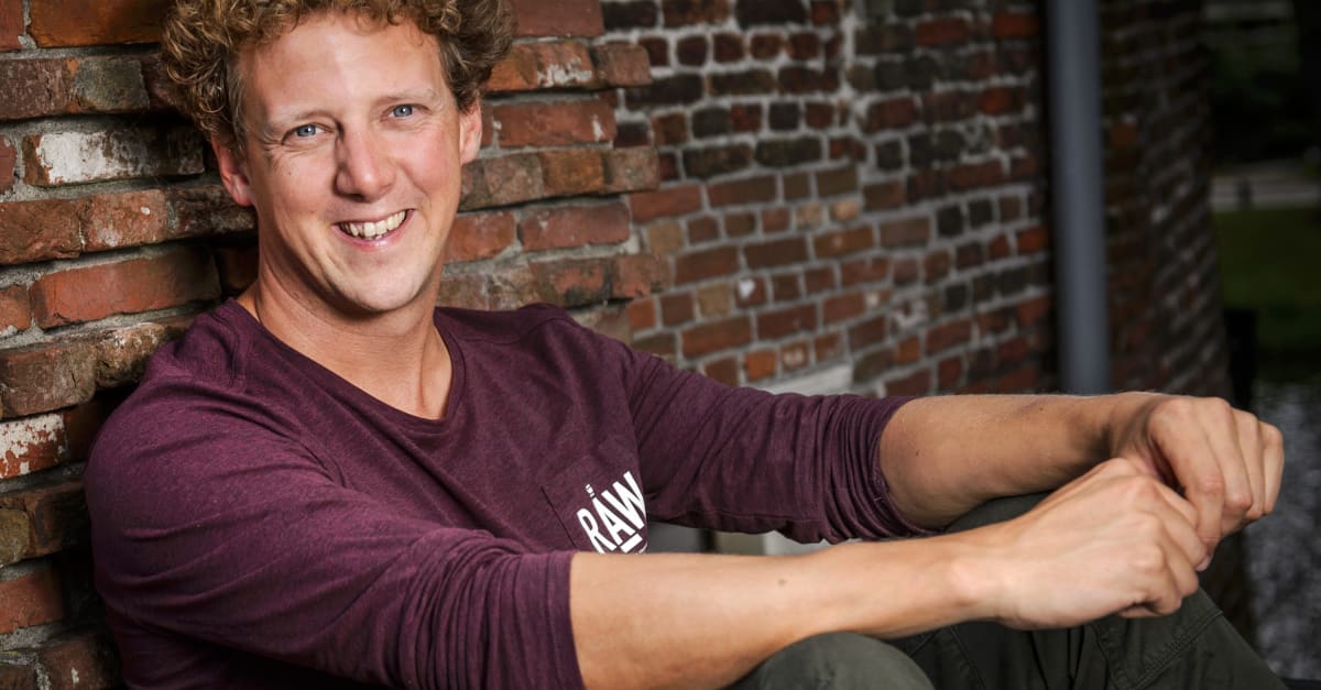 Kaarten nieuwe show Jochem Myjer enorm gewild: 250.000 mensen schrijven ...