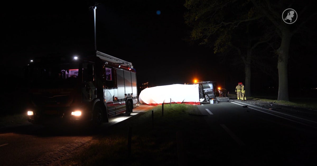 Bestuurder overlijdt na harde klap met boom bij Mariënheem