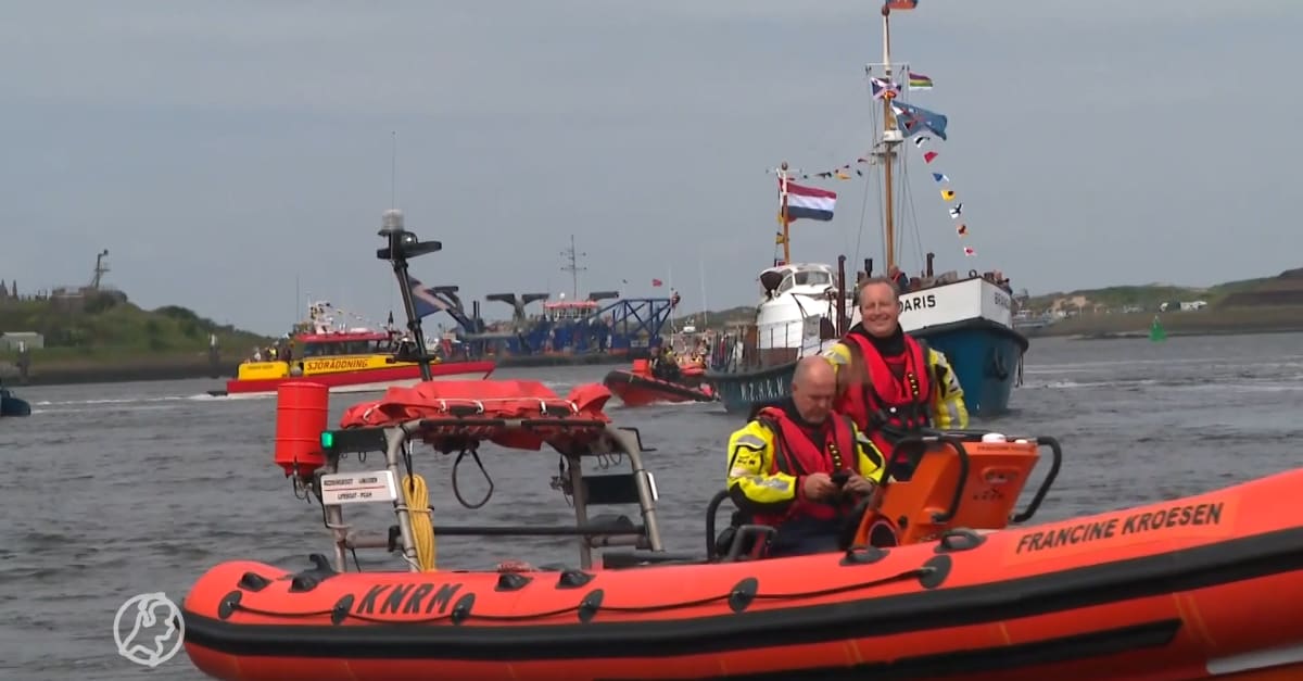 200 jaar KNRM, Sijmon vaart mee: 'Het is dankbaar werk, maar makkelijk ...