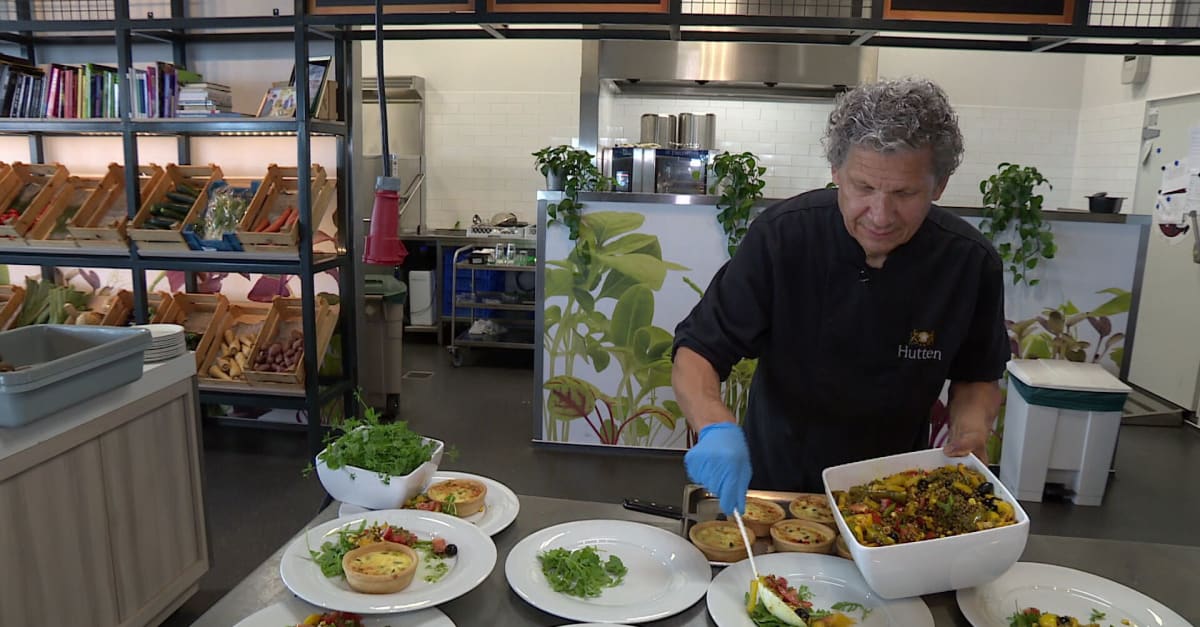 Rob geeft zijn medewerkers gratis lunch en moet nu een ton boete ...