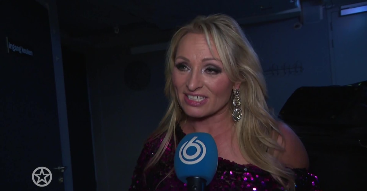 Shownieuws: Zangeres Desray terug van weggeweest