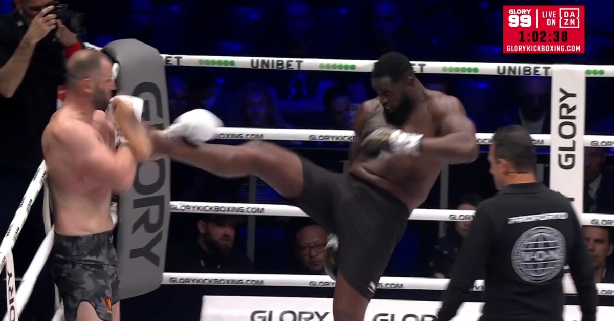 Glory Kickboxing: Miroslav Vujovic vs. Colin George Highlights