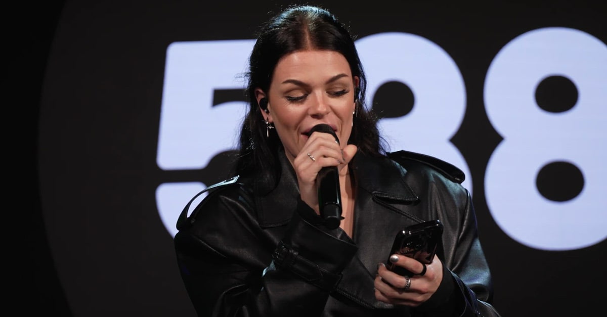 Radio 538: Davina Michelle - Angels (Robbie Williams cover)