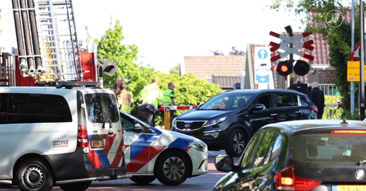 Hart van Nederland - Late Editie: Minderjarige jongen op step zwaargewond na aanrijding met ...