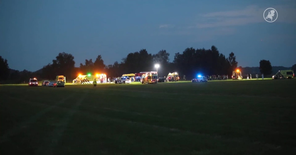 Hart van Nederland - Late Editie: Meerdere gewonden bij ongeluk met luchtballon