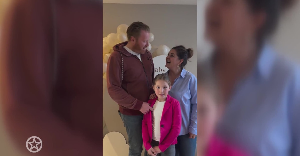 Shownieuws: Maxim Froger en vriendin onthullen geslacht baby