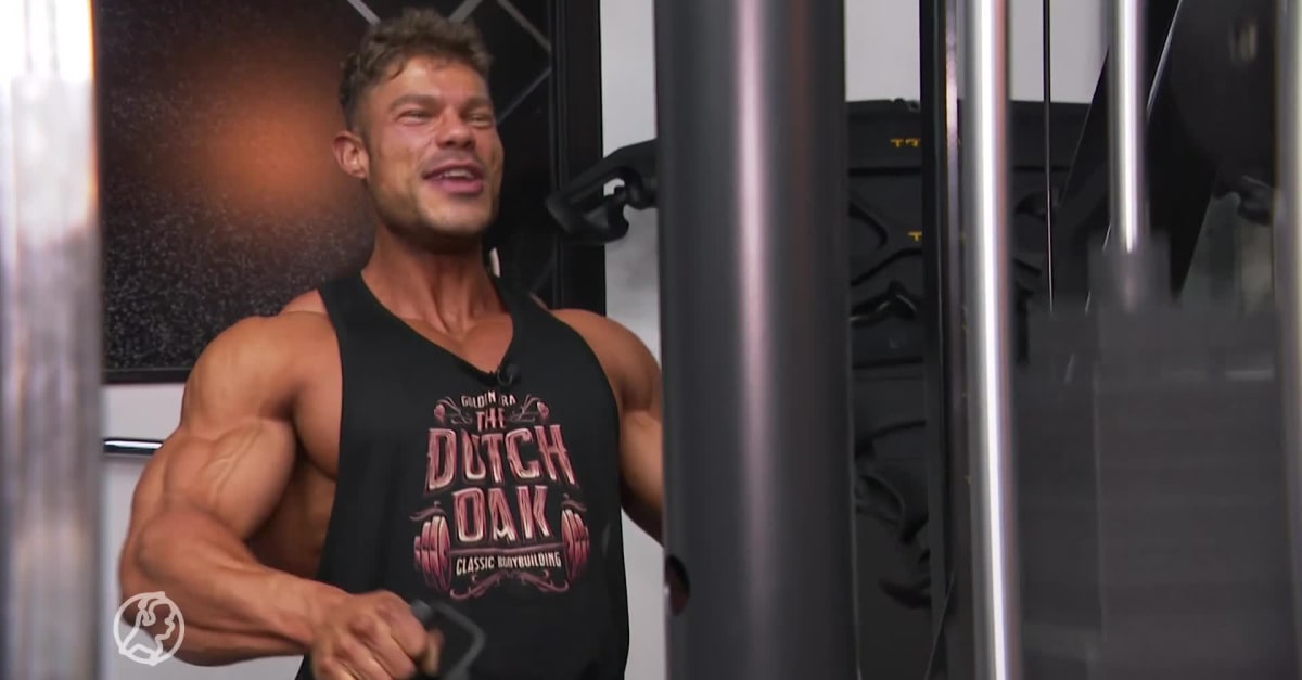 Bodybuilder Wesley wint beroemde prijs, en ontvangt die ook nog eens ...