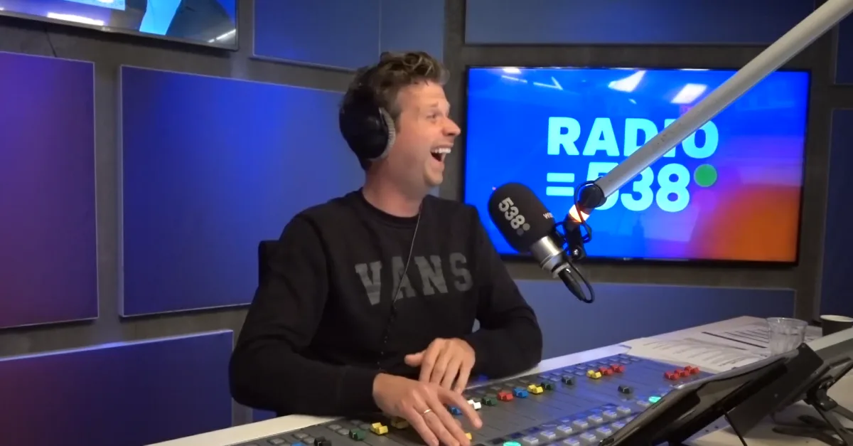 Luisteraar in Wat Vindt Nederland: 'Ik dacht dat ik dikke tieten kreeg ...