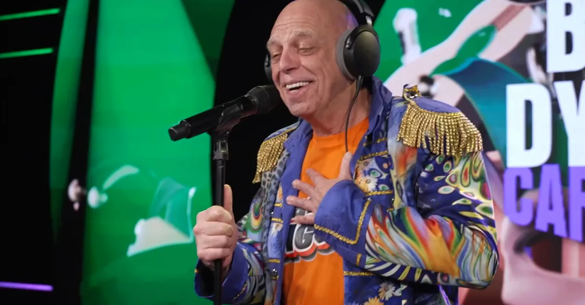 Jan Biggel zingt zijn nieuwste carnavalsplaat live bij Radio 538 🎤 ...
