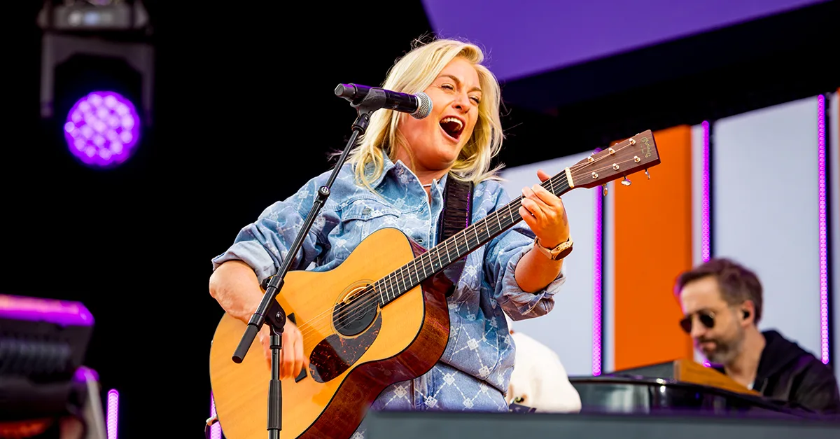 Door de wind, door de regen, dwars door... 538 Koningsdag met Miss ...
