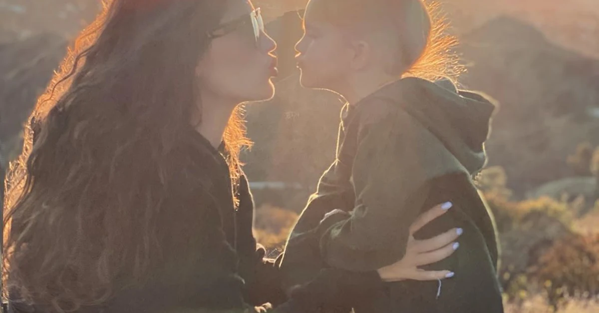 ZIEN: Xess Xava door het dolle heen na terugkeer Yolanthe | Shownieuws