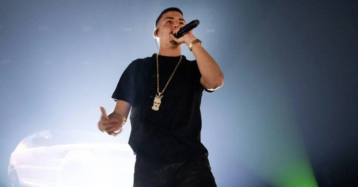 Rapper Boef zit 'vast' in Dubai | Shownieuws