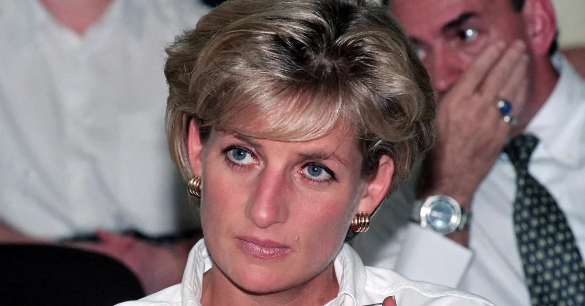Auto van overleden prinses Diana gaat onder de hamer | Shownieuws