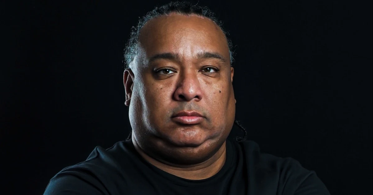 Bekende Nederlandse hardcore-dj Bass-D overleden | Shownieuws