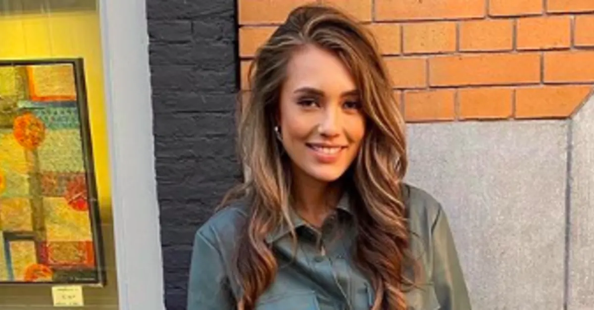 Julia Mekkes en vriend Mischa gaan samenwonen | Shownieuws