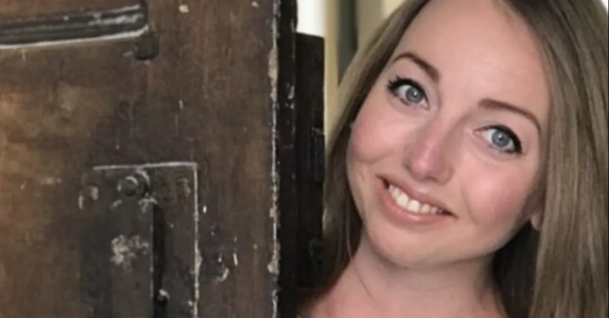 Debbie uit B&B Vol Liefde weer terug in Nederland | Shownieuws