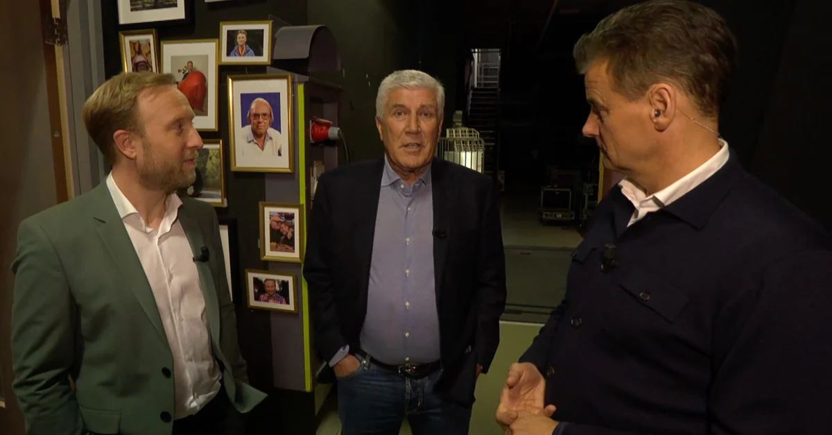 Cor Pot pakt de camera en richt zich In de Wandelgangen tot zijn goede ...