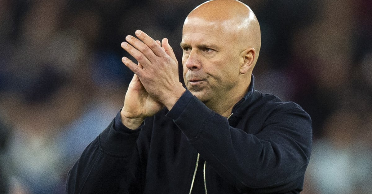 Arne Slot schrijft emotionele brief na ontslag bij Liverpool: 'Dat ...