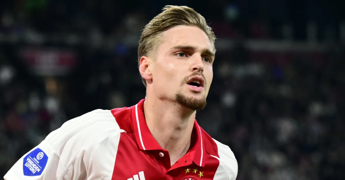 Officieel: Kenneth Taylor maakt overstap naar Lazio, Ajax meldt ...