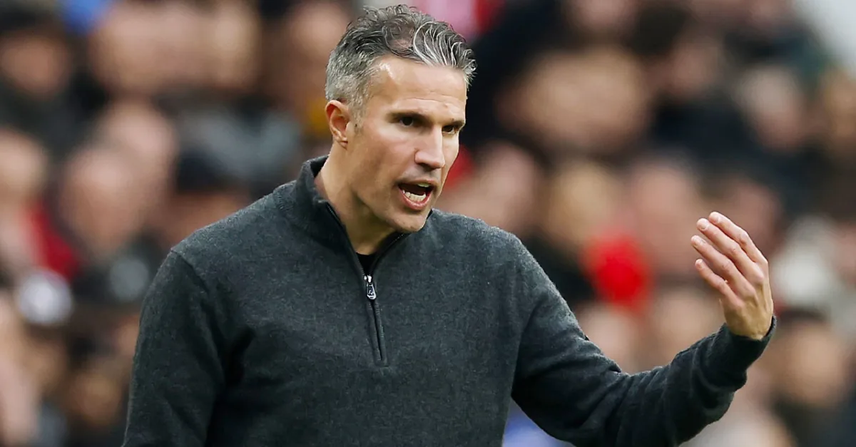 Van Persie neemt zichzelf kansloze nederlaag tegen PSV kwalijk: 'Voel ...