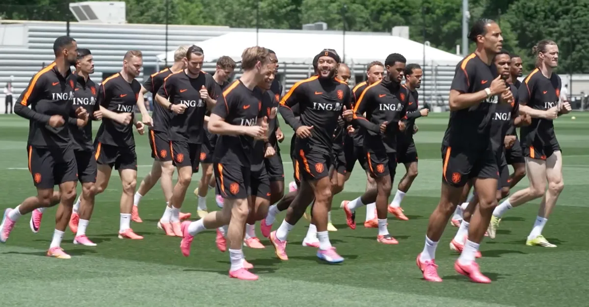 In beeld: Oranje werkt laatste training af voor oefeninterland tegen ...