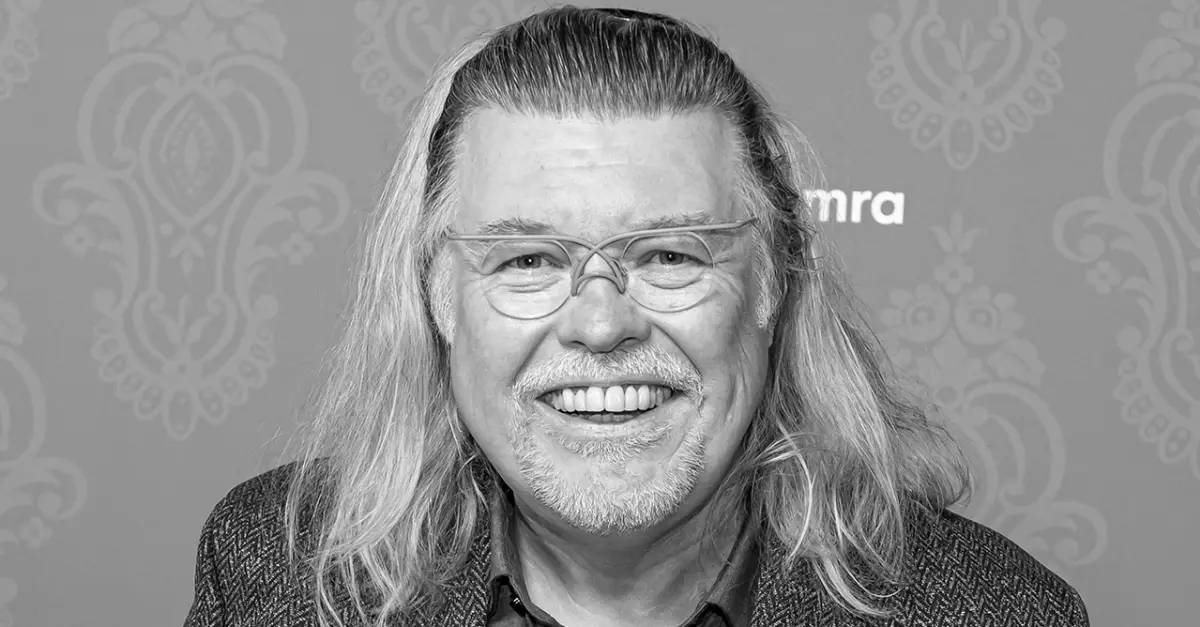 Volkszanger René Karst op 59-jarige leeftijd overleden | Vandaag Inside