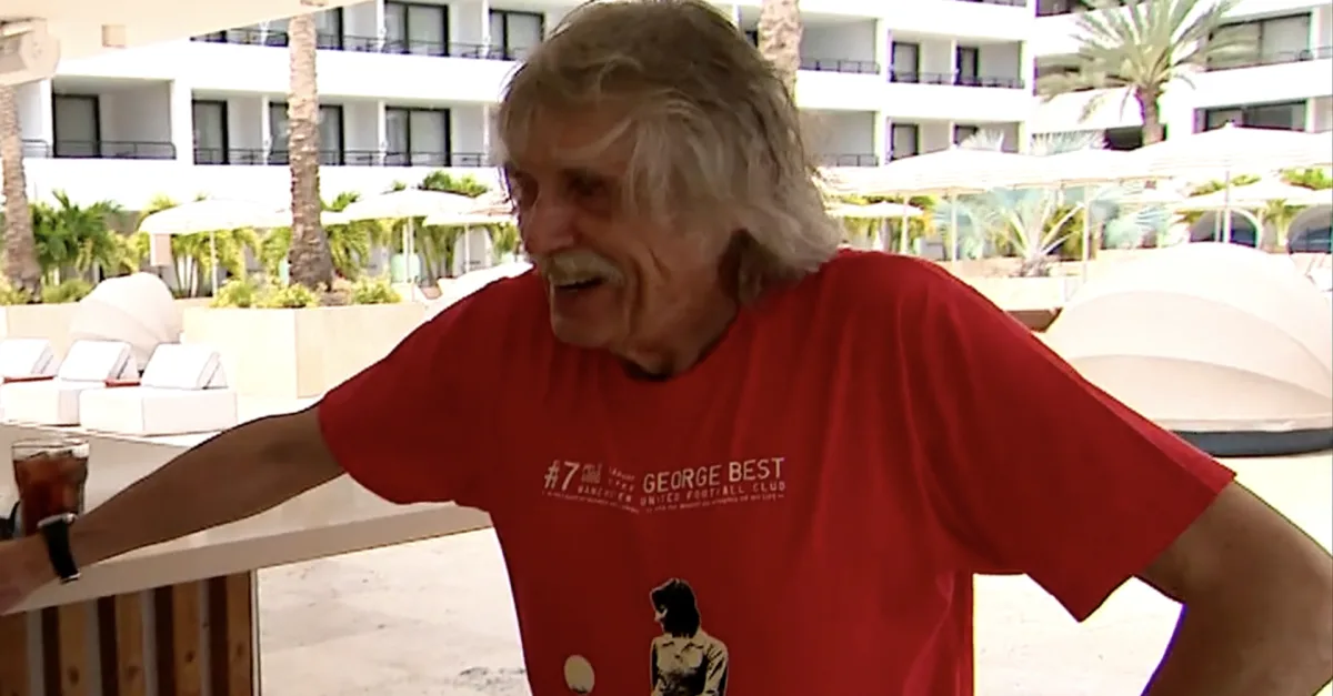 Johan Derksen verschijnt WOEST AANTREKKELIJK in Doordekken: ‘De vrouwen ...