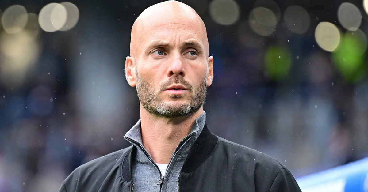 Paul Simonis per direct ontslagen bij VfL Wolfsburg | Vandaag Inside