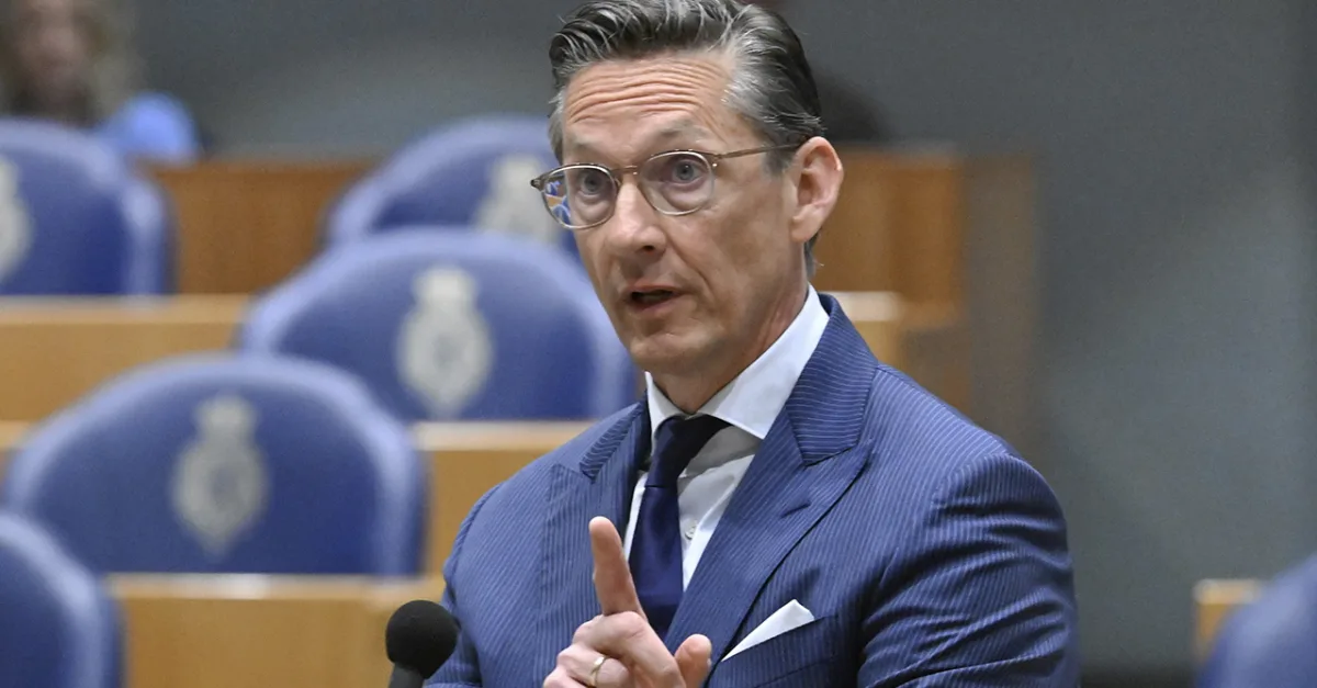 Groep rechtse oppositiepartijen doet poging om spreidingswet van tafel ...