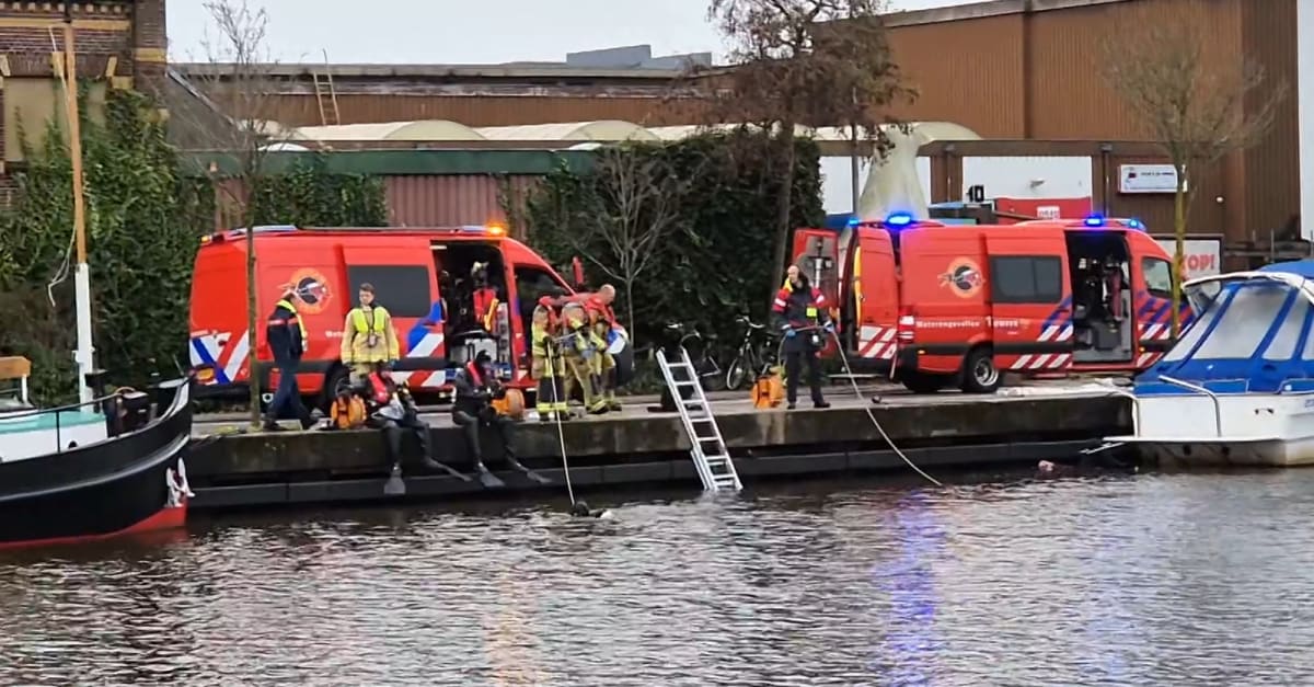 Dode mannen in water Krommenie zijn vijftigers, geen sprake van ...