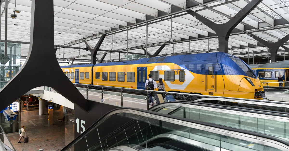 NS rijdt morgen grotendeels weer volgens de normale dienstregeling ...