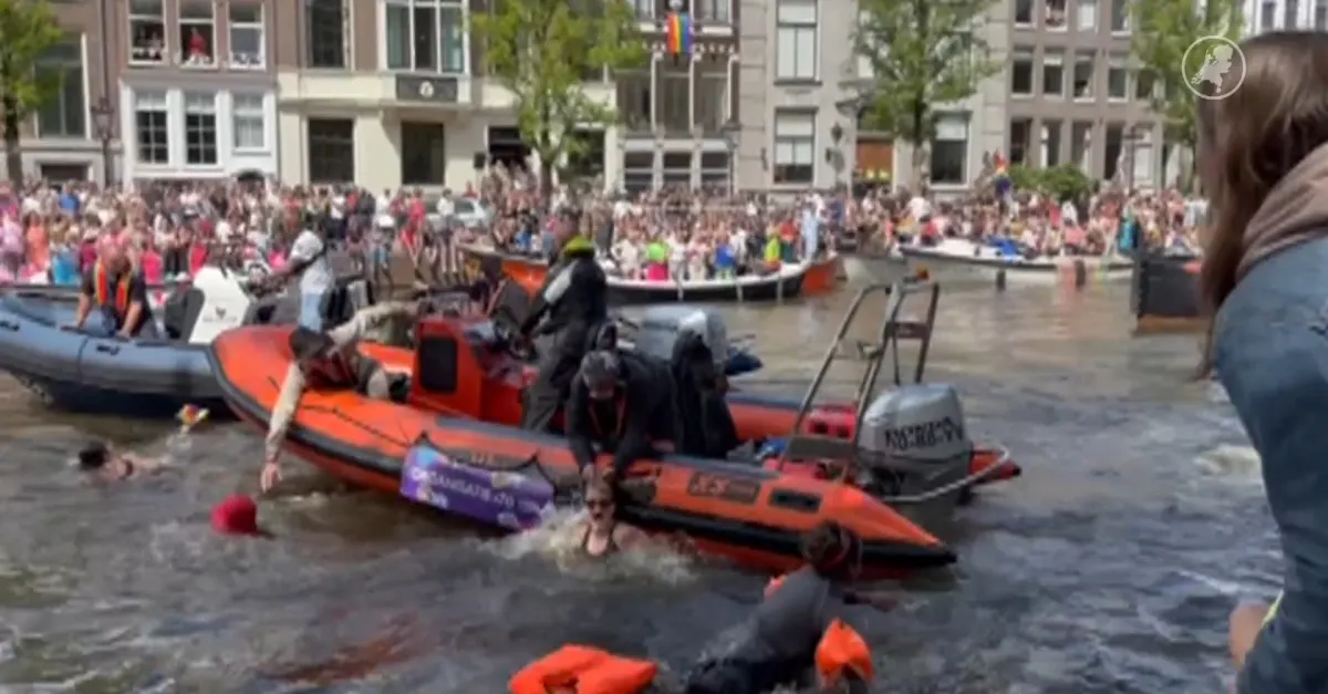 Aanhoudingen in Amsterdam bij protest tijdens Canal Parade