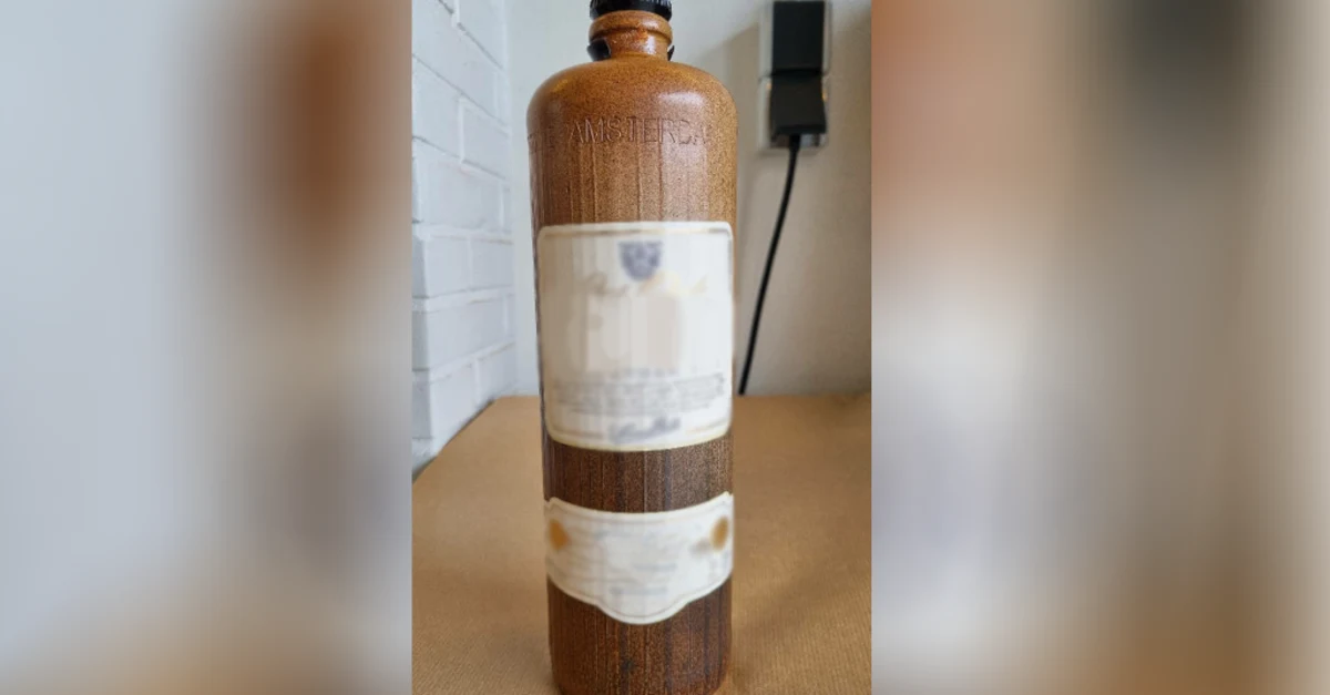 Giftige stof in jeneverfles kost echtpaar uit Hilversum het leven ...