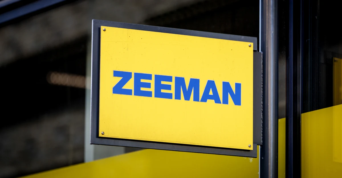 Zeeman roept babyboxpak terug vanwege verstikkingsgevaar | Hart van ...