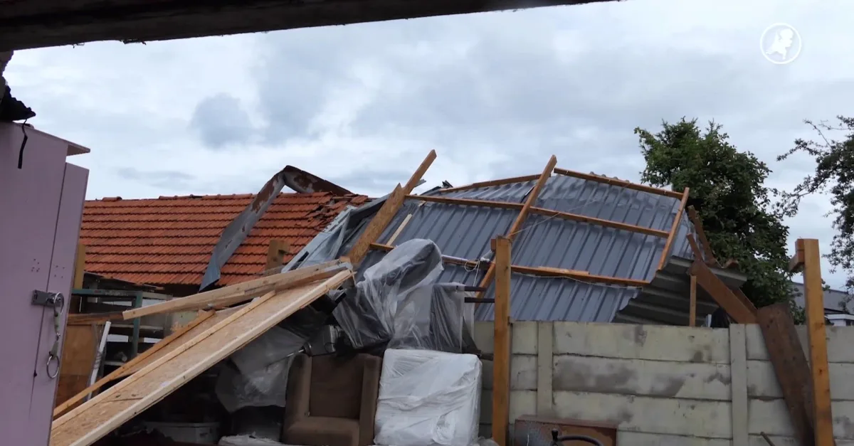 Tornado trekt over Twente en laat spoor van vernieling achter