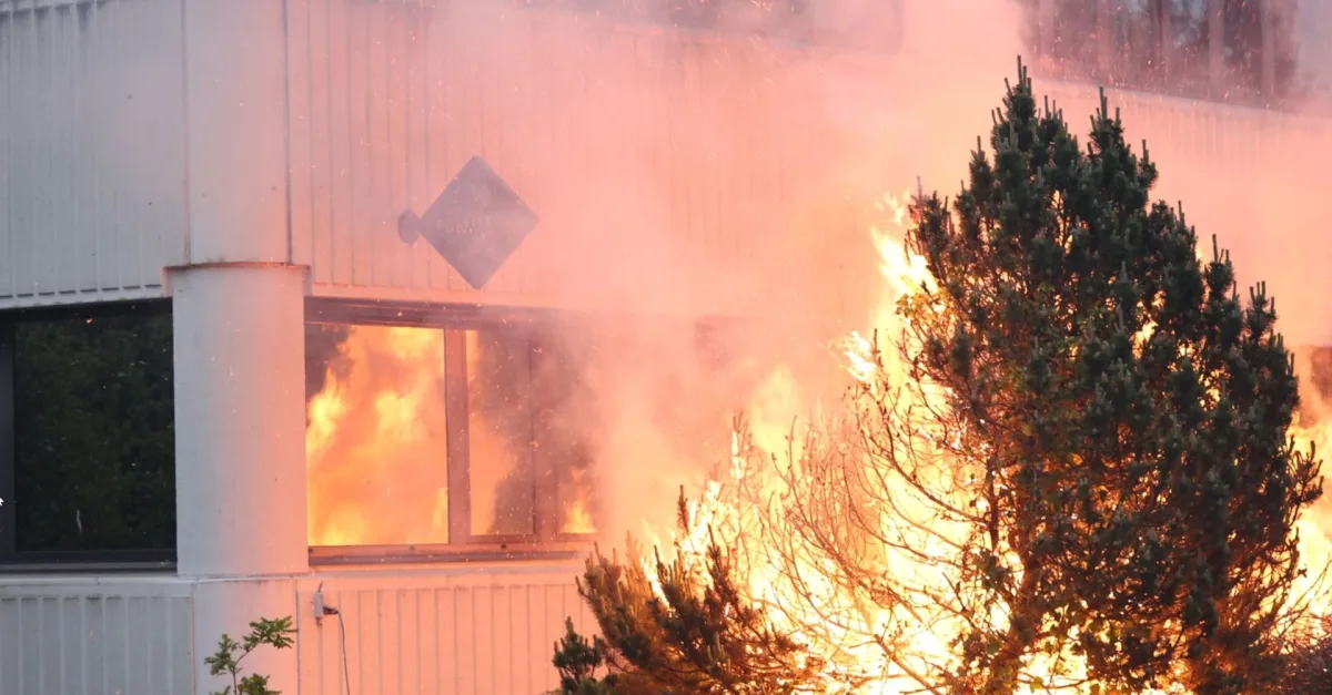 Rellen en brand bij asielopvang Loosdrecht, ME grijpt in | Hart van ...