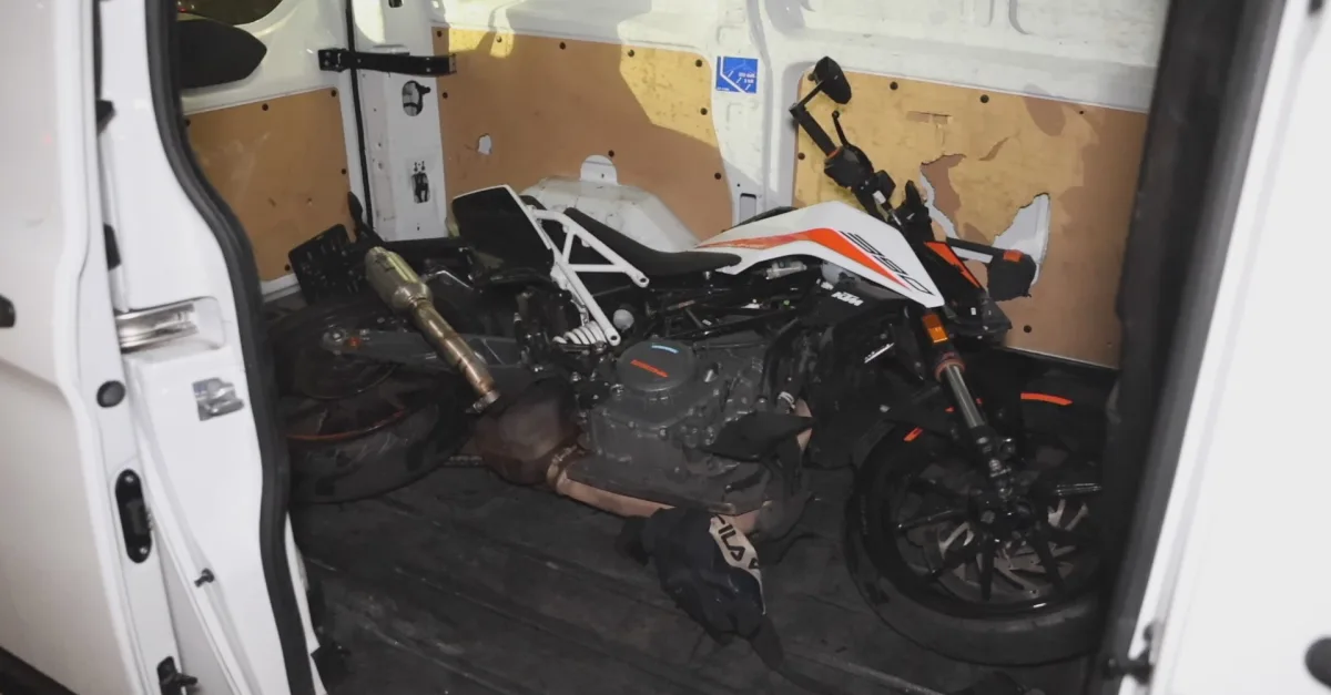 Motordieven slaan op de vlucht na achtervolging door Den Haag | Hart ...