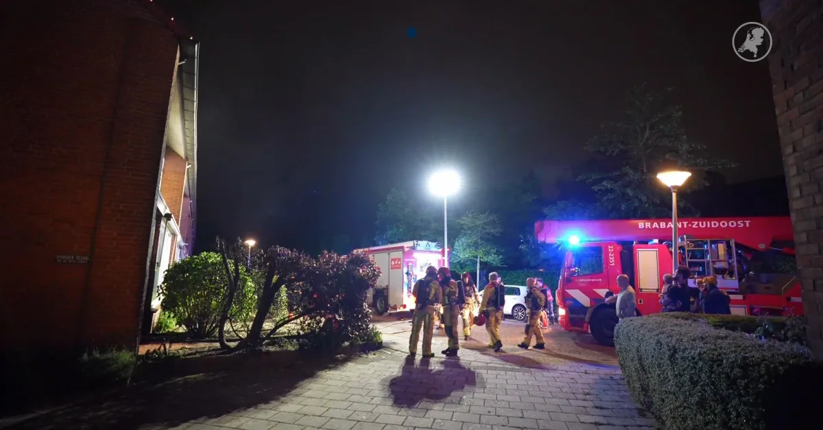 Brand na explosie bij woning in Eindhoven