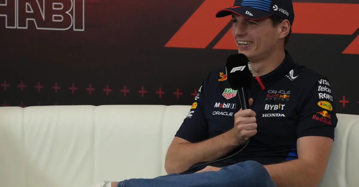 Max Verstappen moet vanwege vloeken voor straf naar Rwanda | Hart van ...