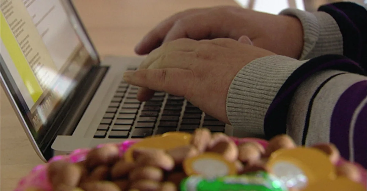 Steeds meer Nederlanders rijmen hun Sinterklaasgedicht met AI | Hart ...