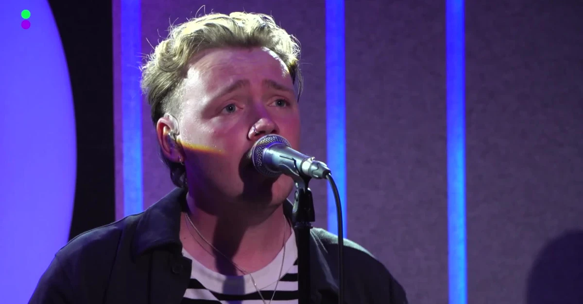 Radio 538: Only The Poets speelt Jump voor het eerst live op de radio